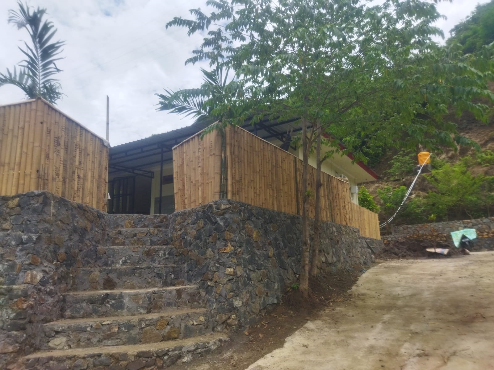 Jenis dan Harga Pagar Dari Bambu - BERUGAK LOMBOK